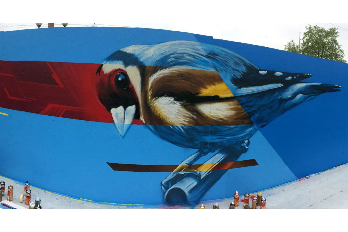 Redl - One love for Zurich - Distelfink | Widewalls