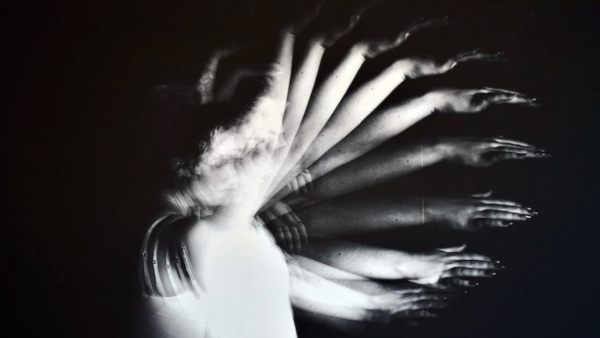 Phoebe Bell | Widewalls