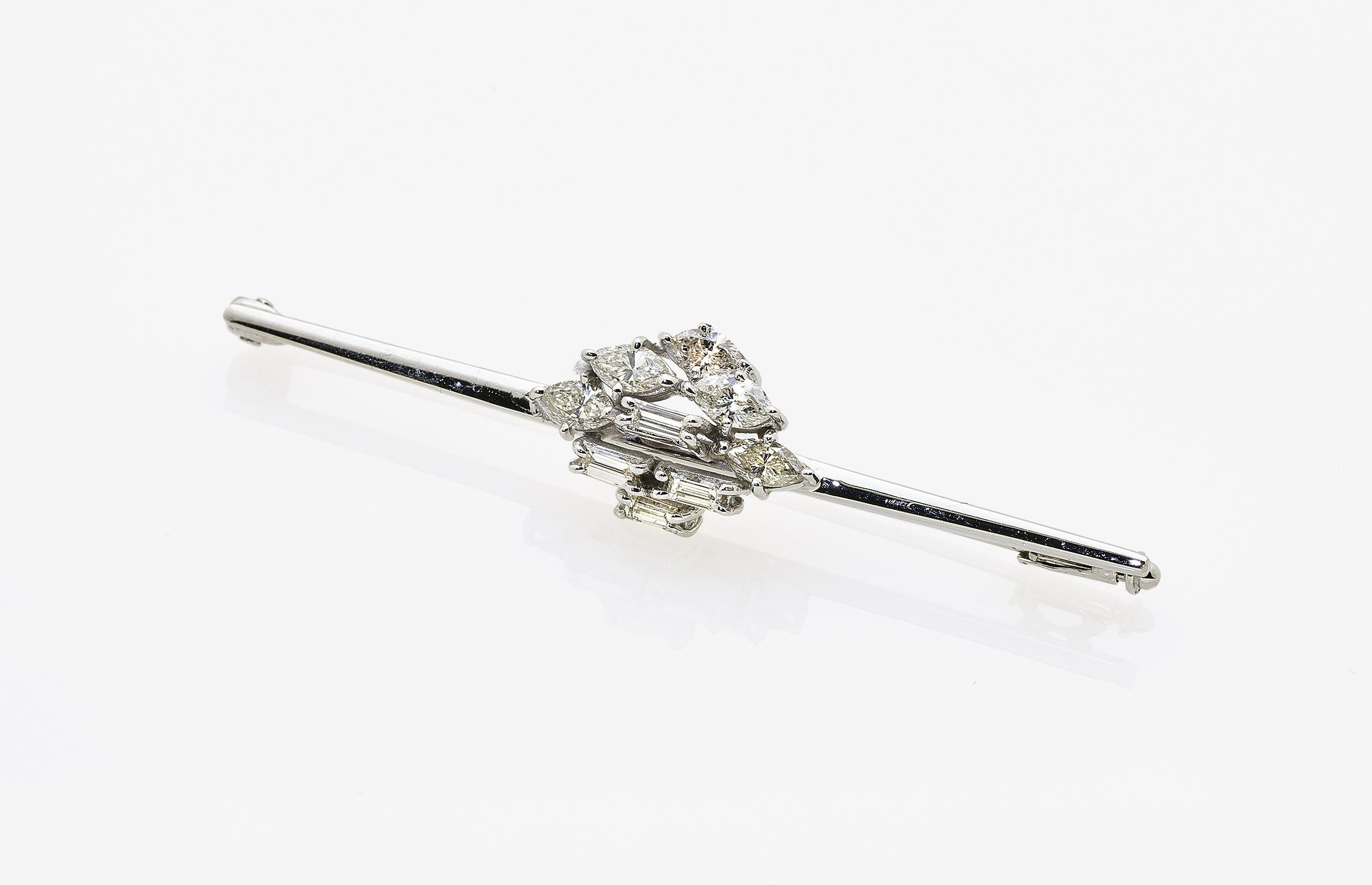 Diamond Pin | Widewalls