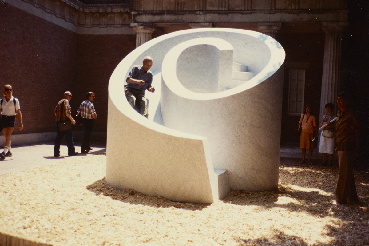 Japanese American Sculptor Isamu Noguchi at Museum Ludwig | Widewalls